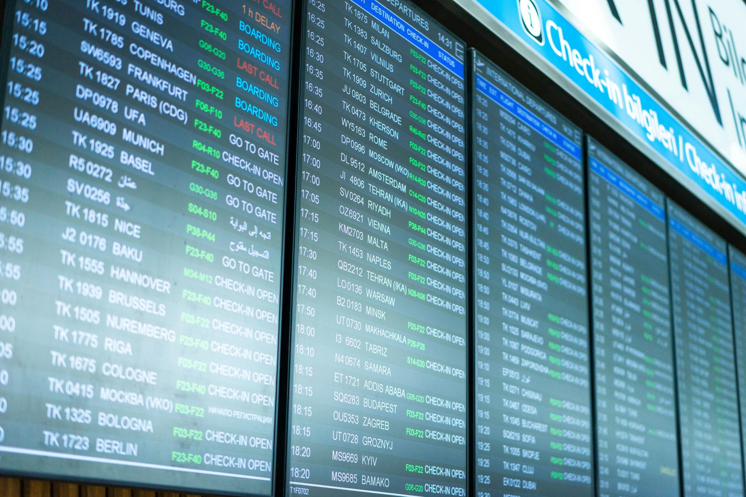 Don’t Miss Your Flight: Why Gates Close Early and How to Be Ready ...